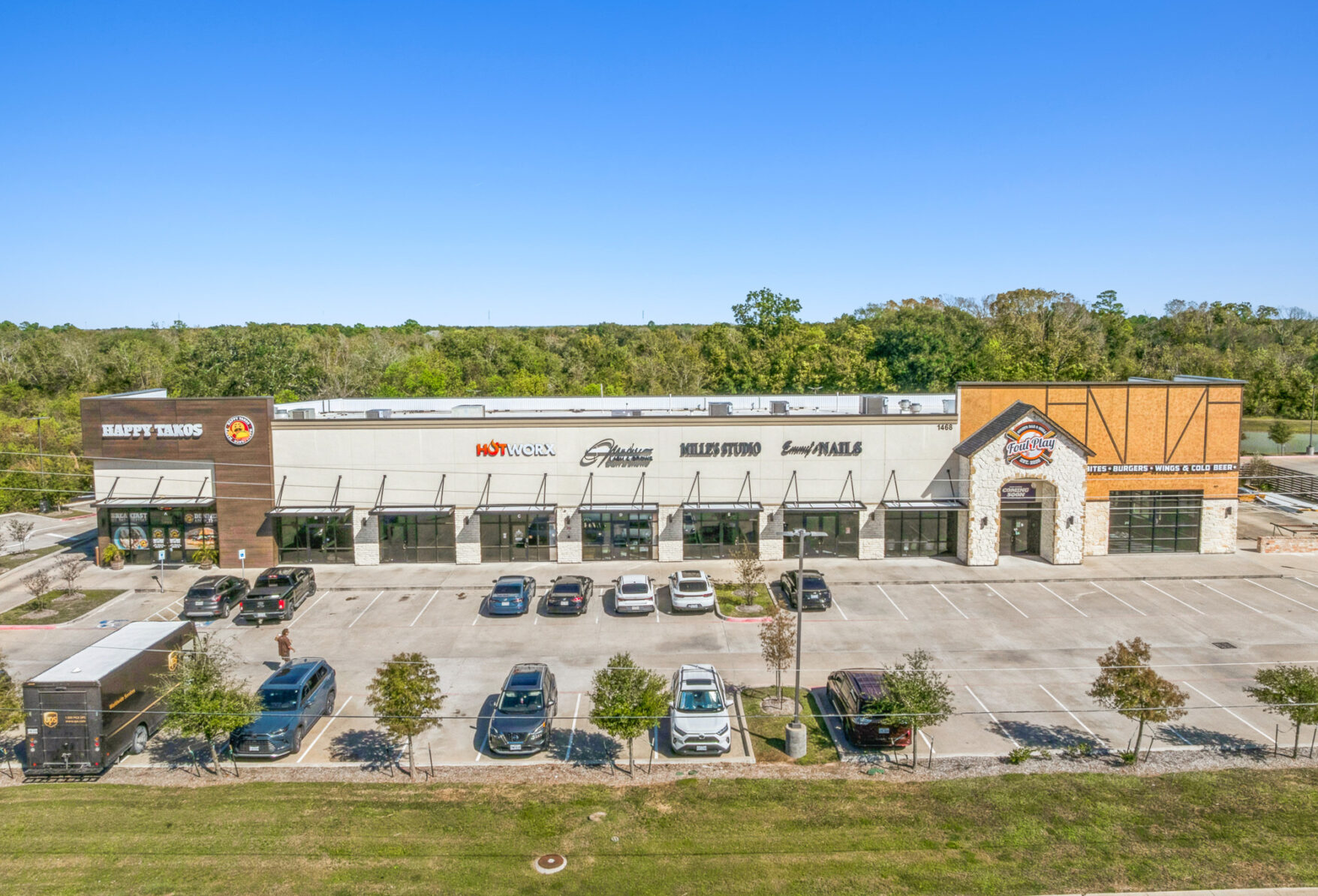 Alvin Plaza NNN Asset Shopping Center Alvin Texas